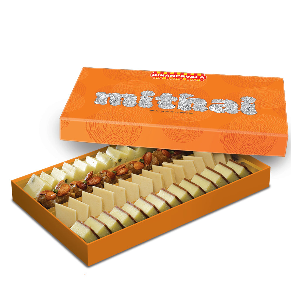 Golden Super Mix – Premium Sweet Gift Box (Kaju Katli, Pista Burfi ...
